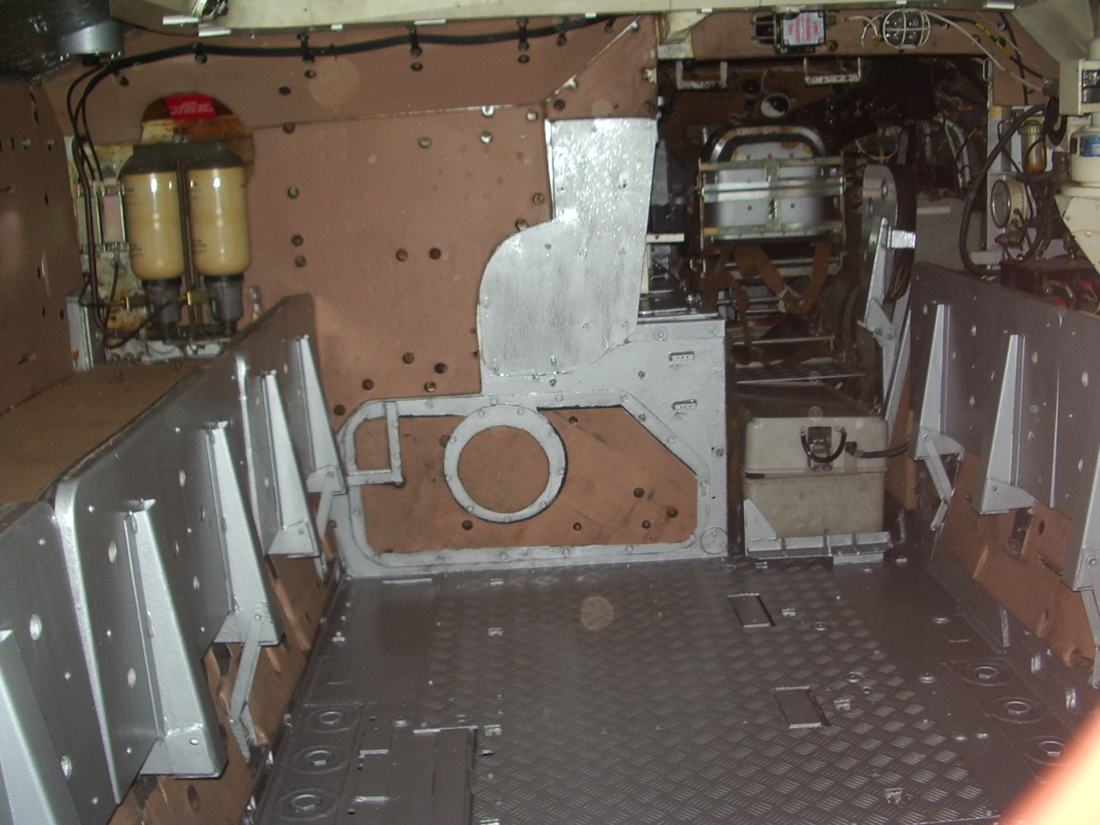 Collectors > FV 432 A.P.C. MK2 - 16EA55 - Sindorf