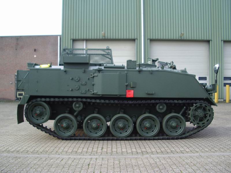 Collectors > FV 432 A.P.C. MK2 - 16EA55 - Sindorf